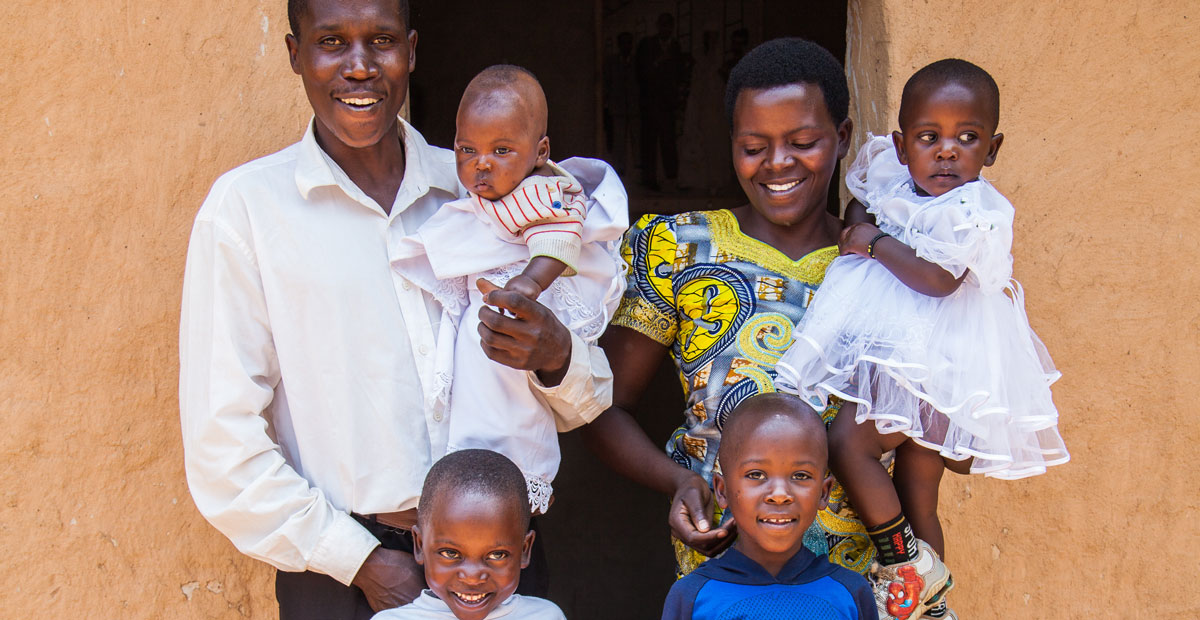 Gender-transformative Bandebereho couples' intervention to promote male engagement in ...